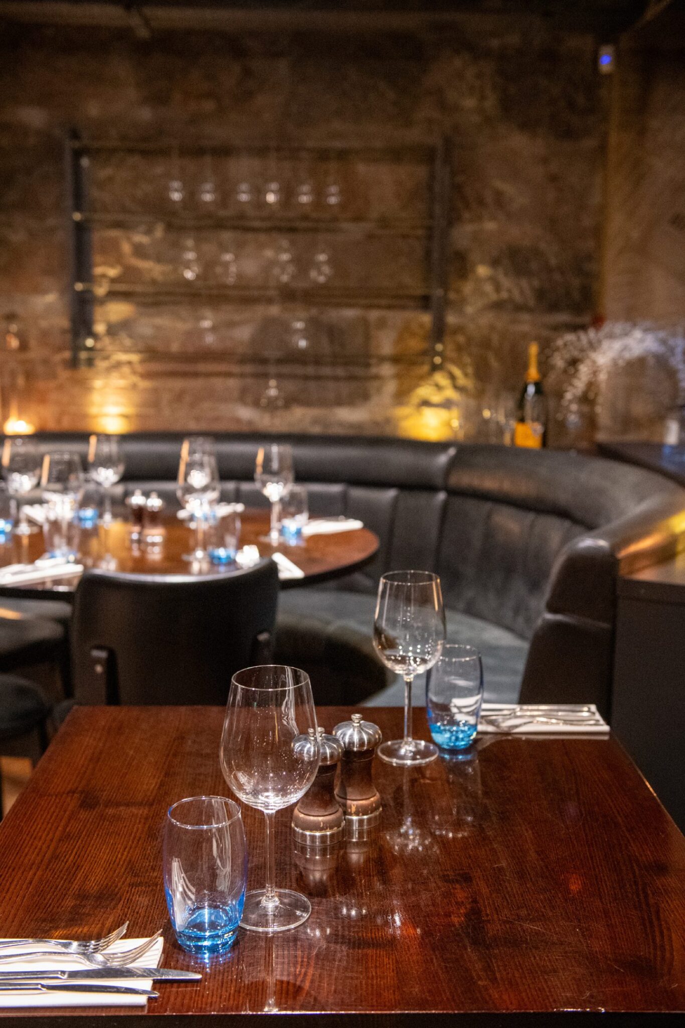 Is the food at No 10 Bar and Restaurant worth the price?