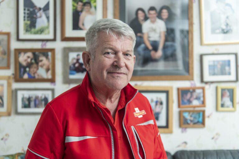 Retiring postie a "huge miss" after three decades in Huntly area