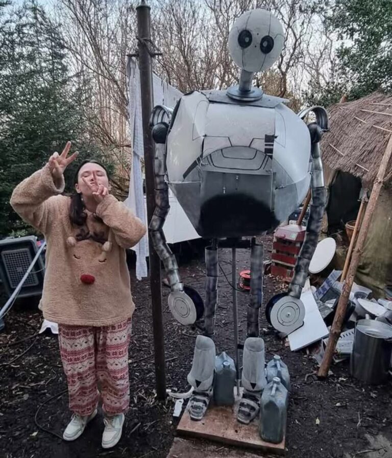 Forres sci-fi superfan builds seven-foot tall robot from scratch