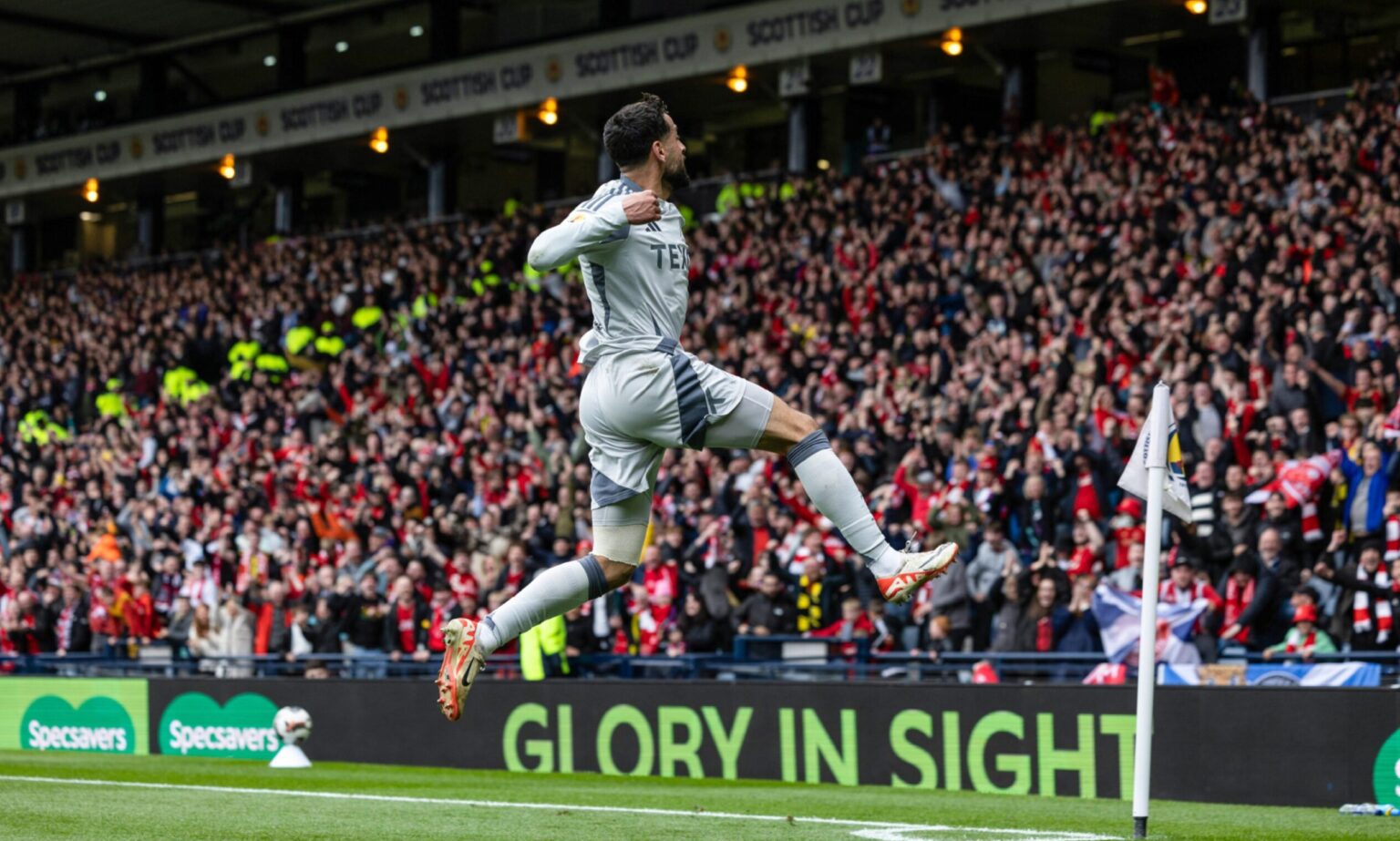 Aberdeen FC legend Joe Harper hails Jimmy Thelin's Reds revival