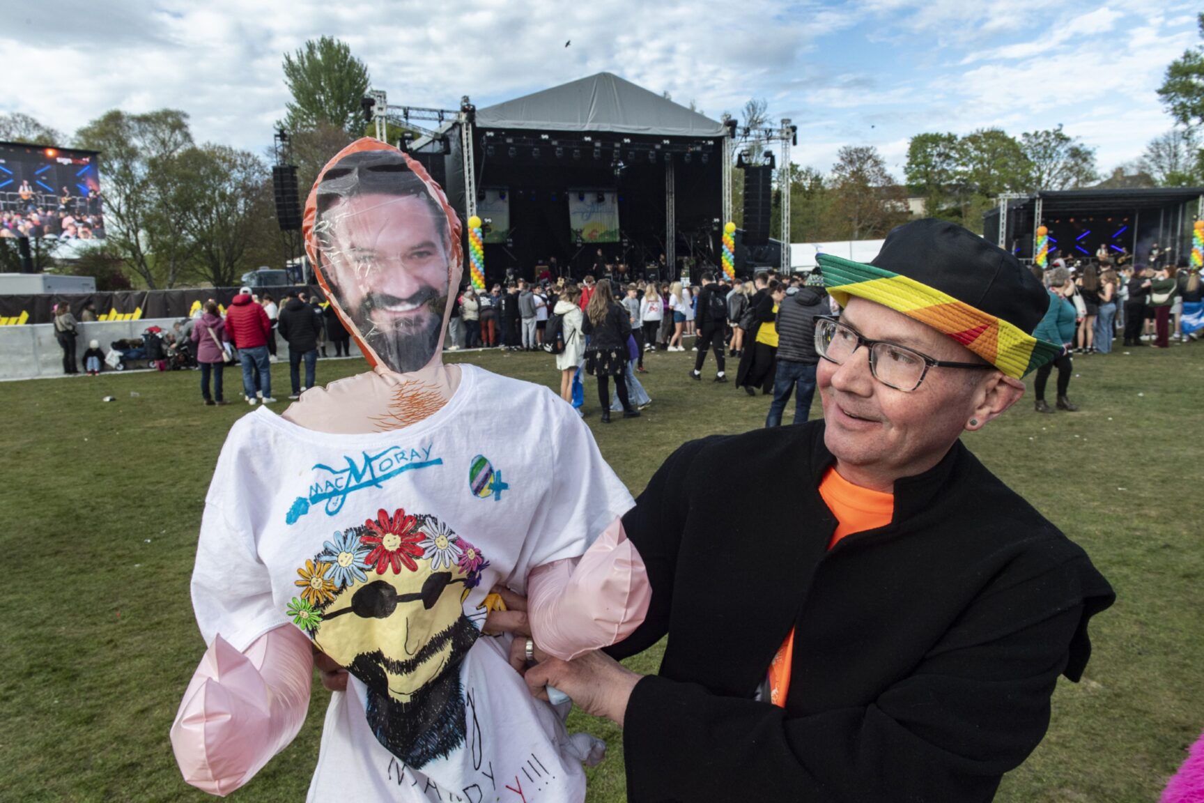 Gallery: Thousands celebrate second day of MacMoray