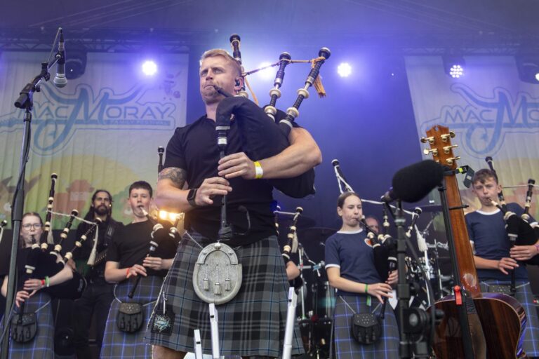 Gallery: Thousands celebrate second day of MacMoray