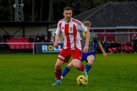 Formartine United 'blew away' Aberdeen XI; Deveronvale signing