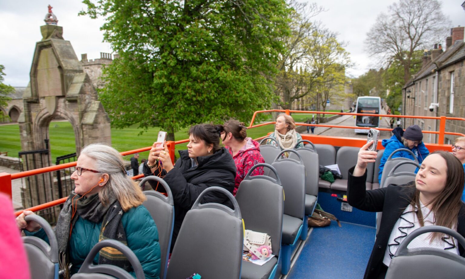 Aberdeen Adventurer open-top tour bus returns to the roads