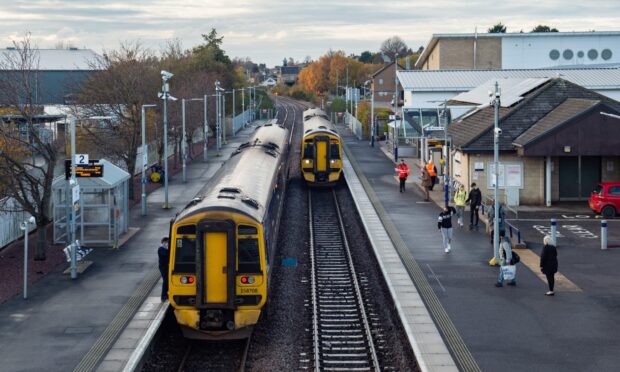 Aberdeen to Inverurie trains cancelled due to signalling fault