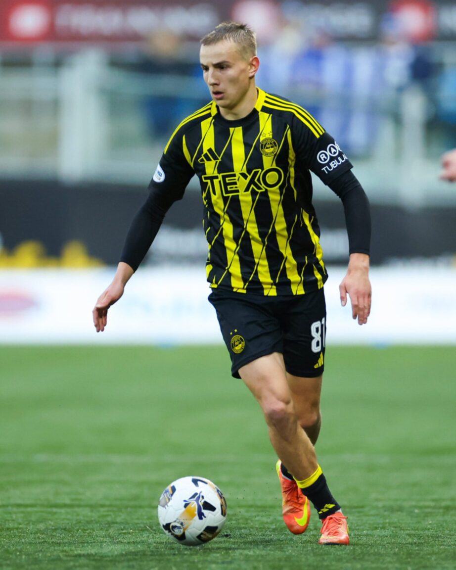 Which of these 33 Aberdeen away kits since 1979 is your favourite?