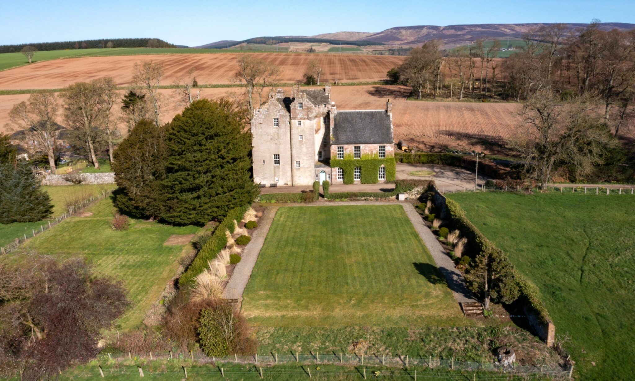 Balbegno Castle revamp plans lodged by new American owners