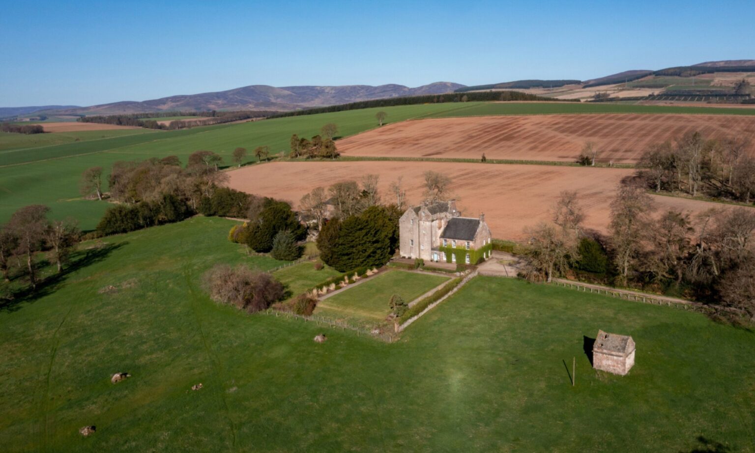 Balbegno Castle revamp plans lodged by new American owners