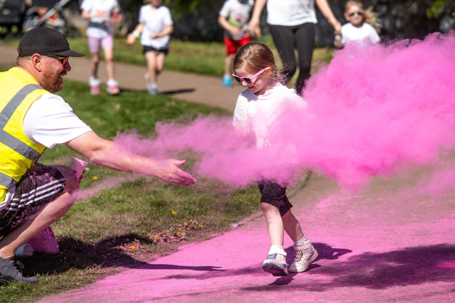 GALLERY: Ellon Primary hosts first colour fun run at Gordon Park ...