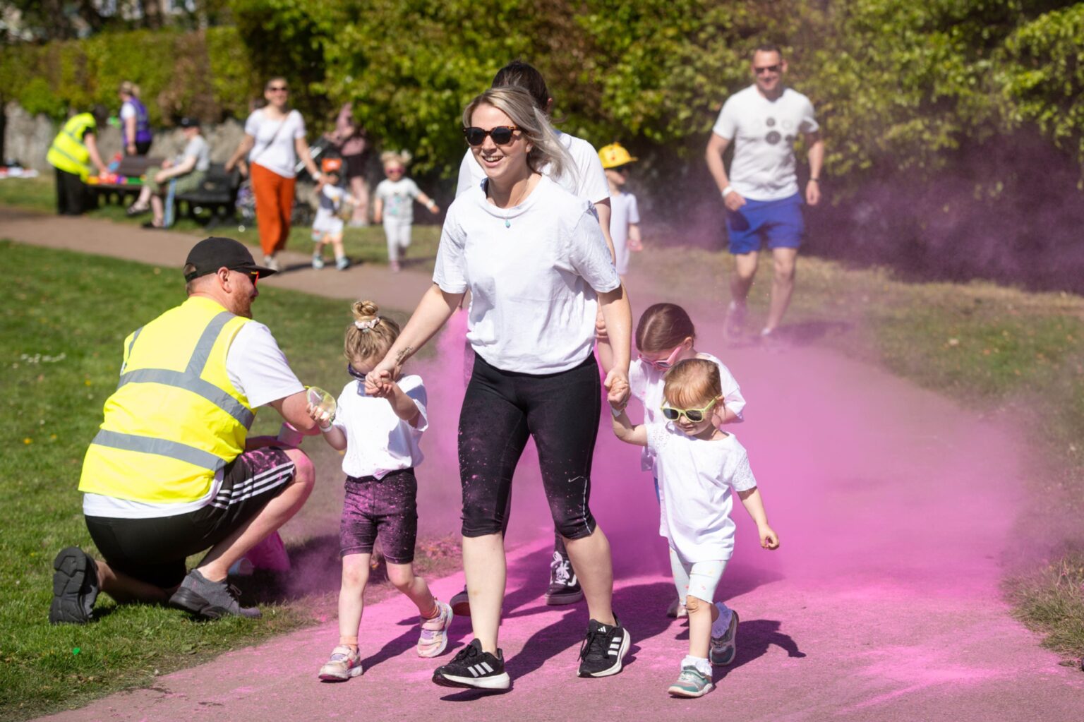 GALLERY: Ellon Primary hosts first colour fun run at Gordon Park ...