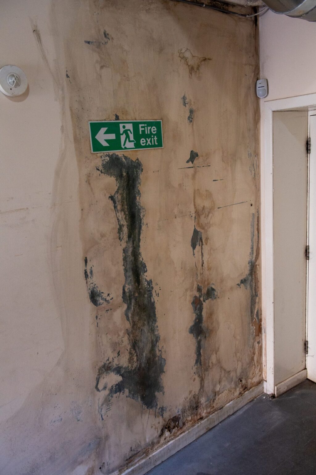 Saltoun Inn left in lurch by roofer Darren Higgins