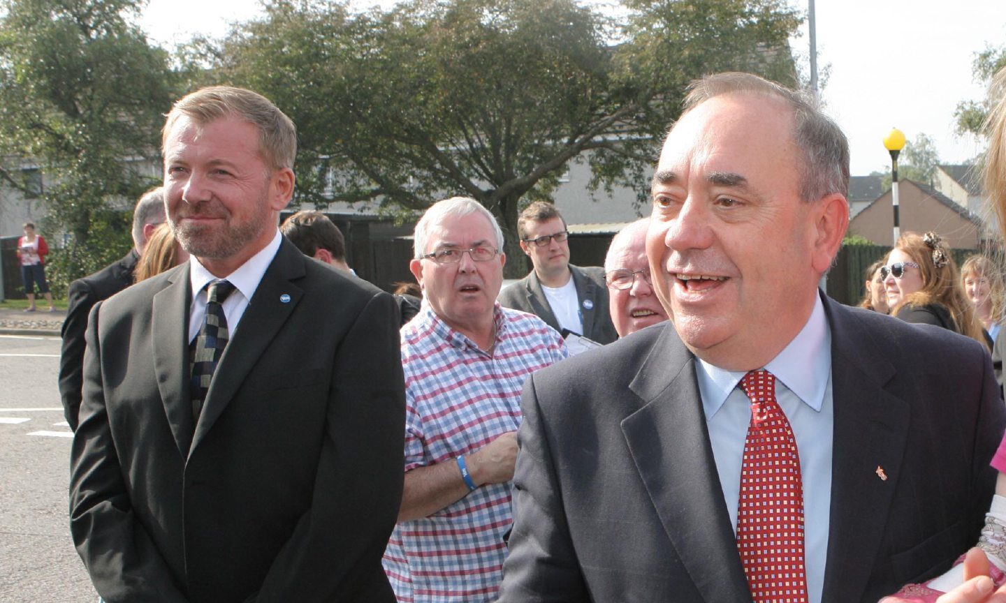 Tributes paid to Elgin bodyguard Lee Sansum