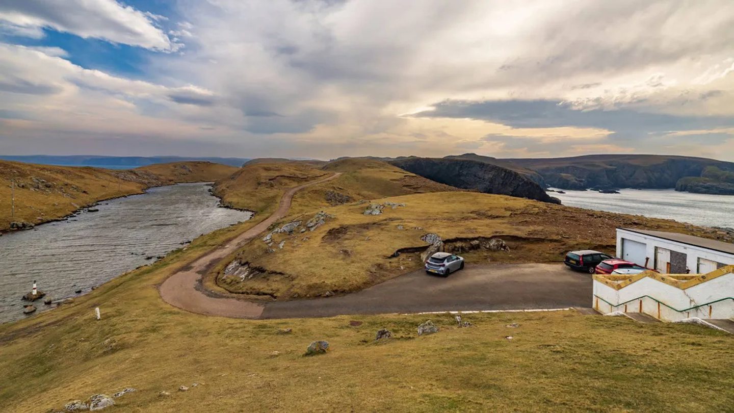 Bothy at Strathy Point Lighthouse hits the market at £75k