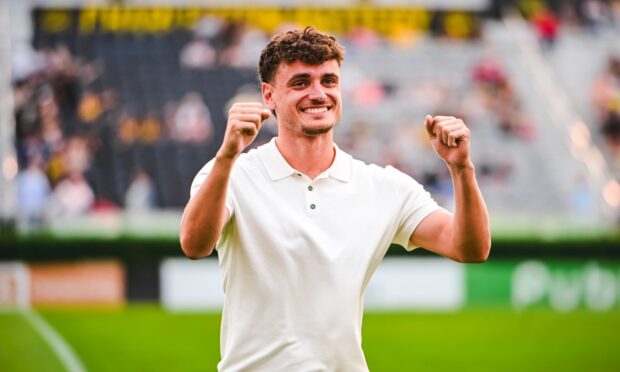 Dante Polvara takes Aberdeen FC players to Charleston Battery