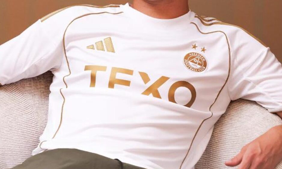 Unprecedented: Dons new third kits sells out within hours