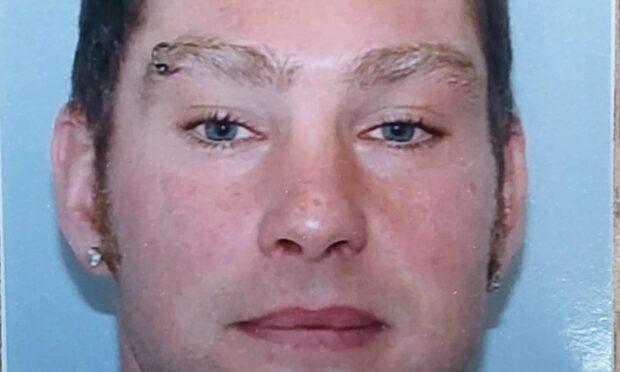 Jonathan Parsons: Search for missing Huntly man, 40