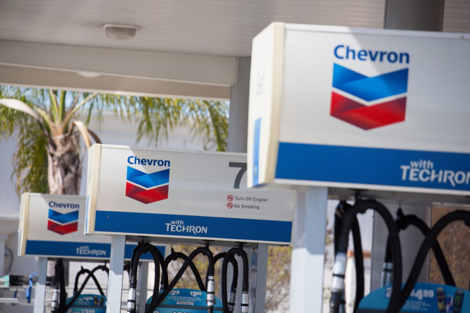 Chevron to close its Aberdeen offices and exit the city