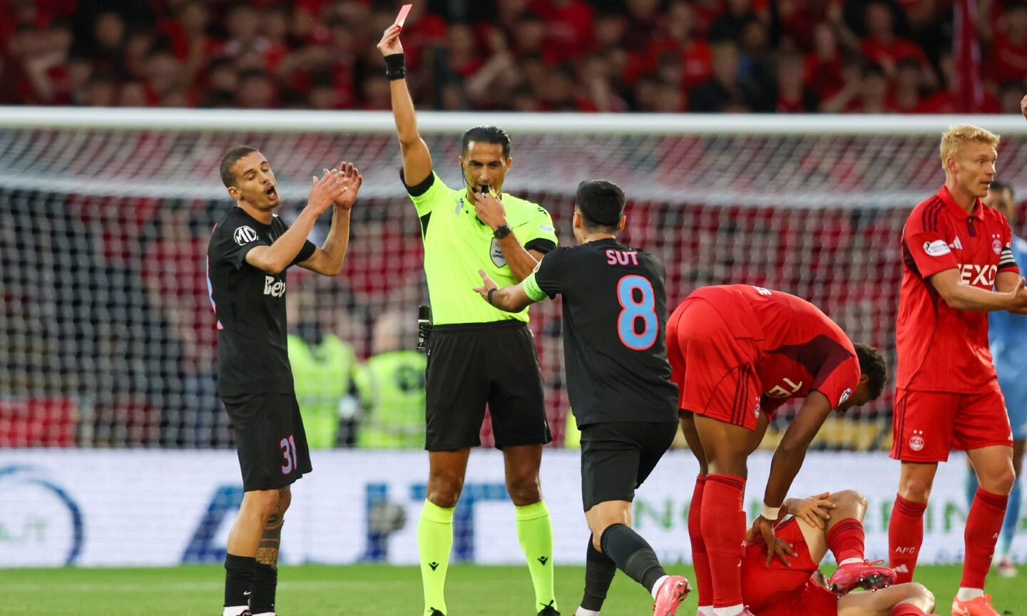 Ref watch: Did the 'world's worst referee' live up to his reputation?