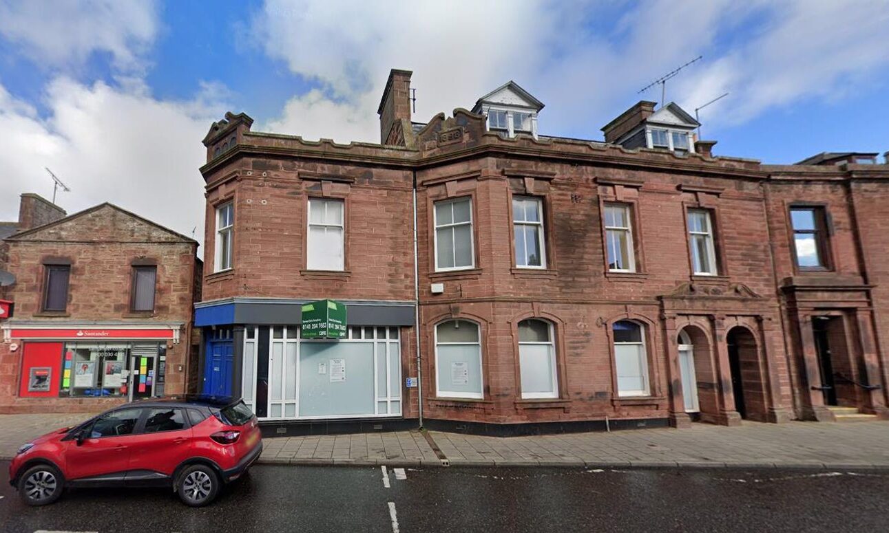 JG Ross planning move into former Turriff Bank with new cafe