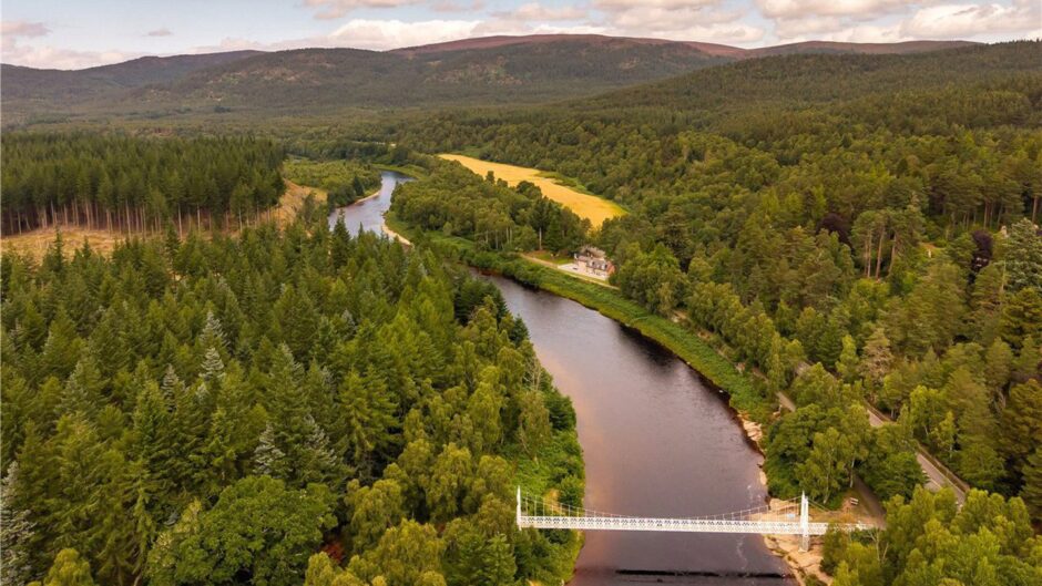 Charming riverside cottage in the heart of Royal Deeside for sale