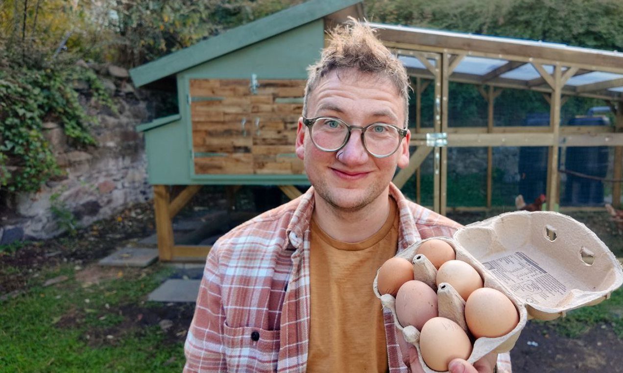 Video: Aberdeenshire YouTuber shares new-found love of hens