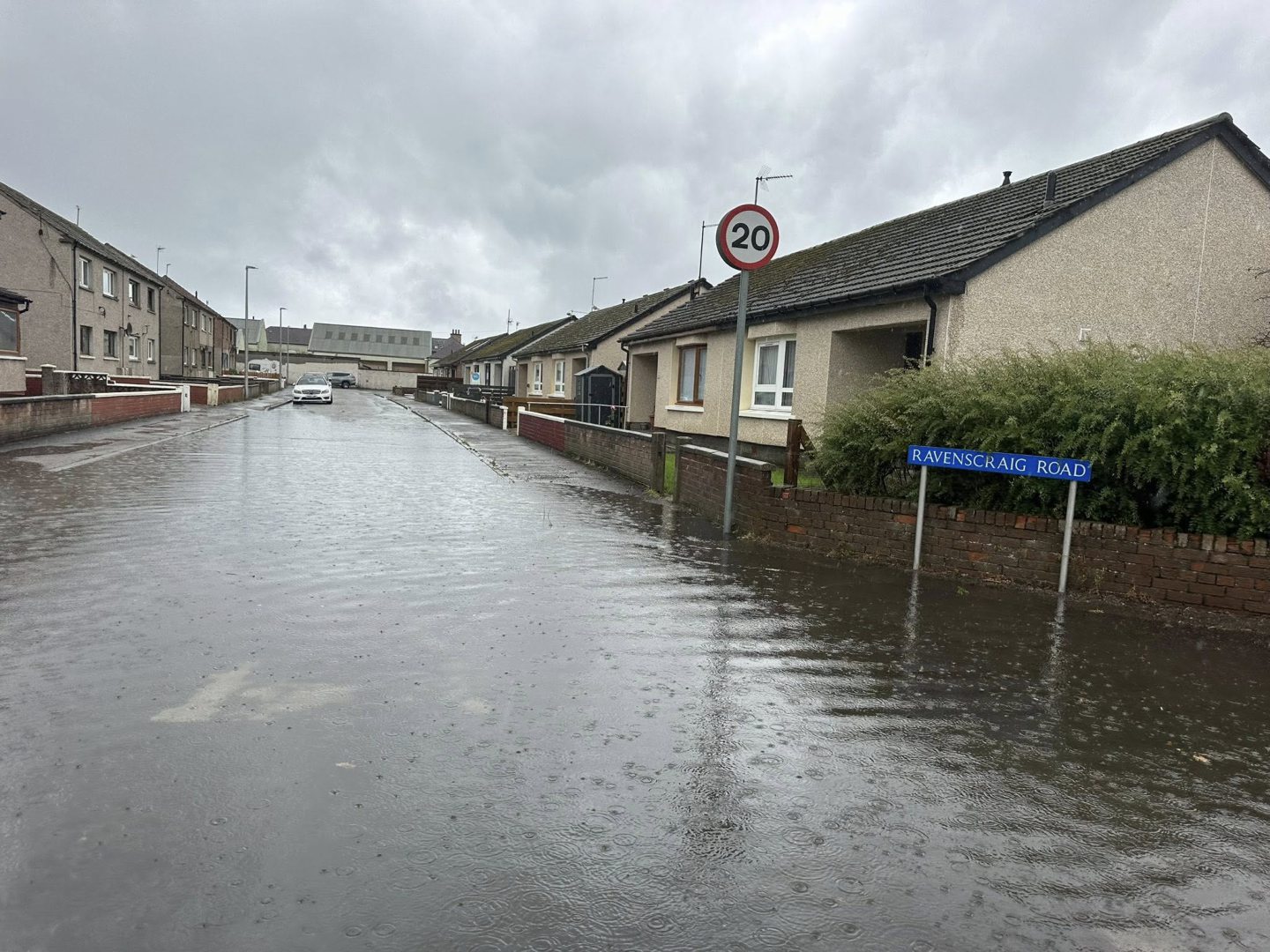 Aberdeen rain warning predicts flooding and travel disruption