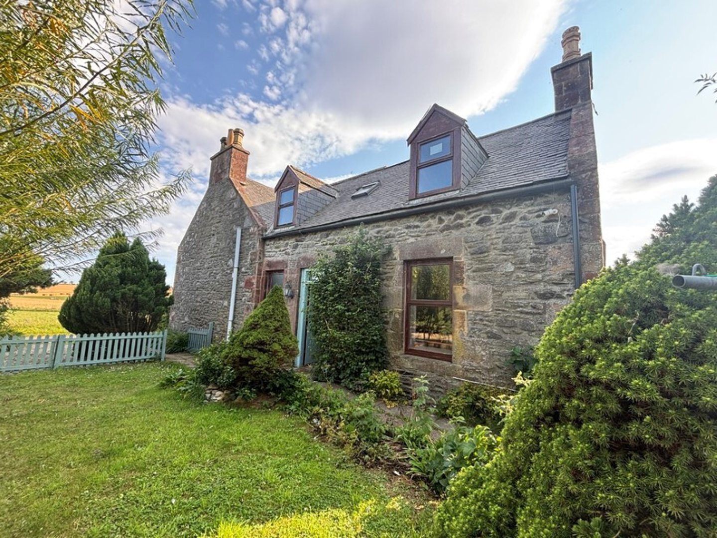 Newbigging House: Country home with 7 bedrooms in Inverurie