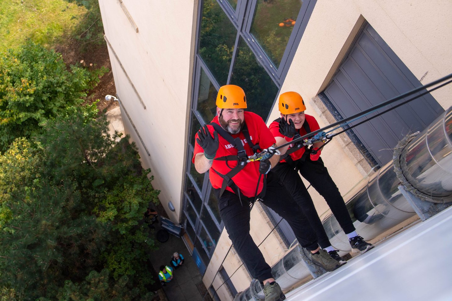 Gallery: Archie Foundation fundraisers conquer Archie Abseil, 2025