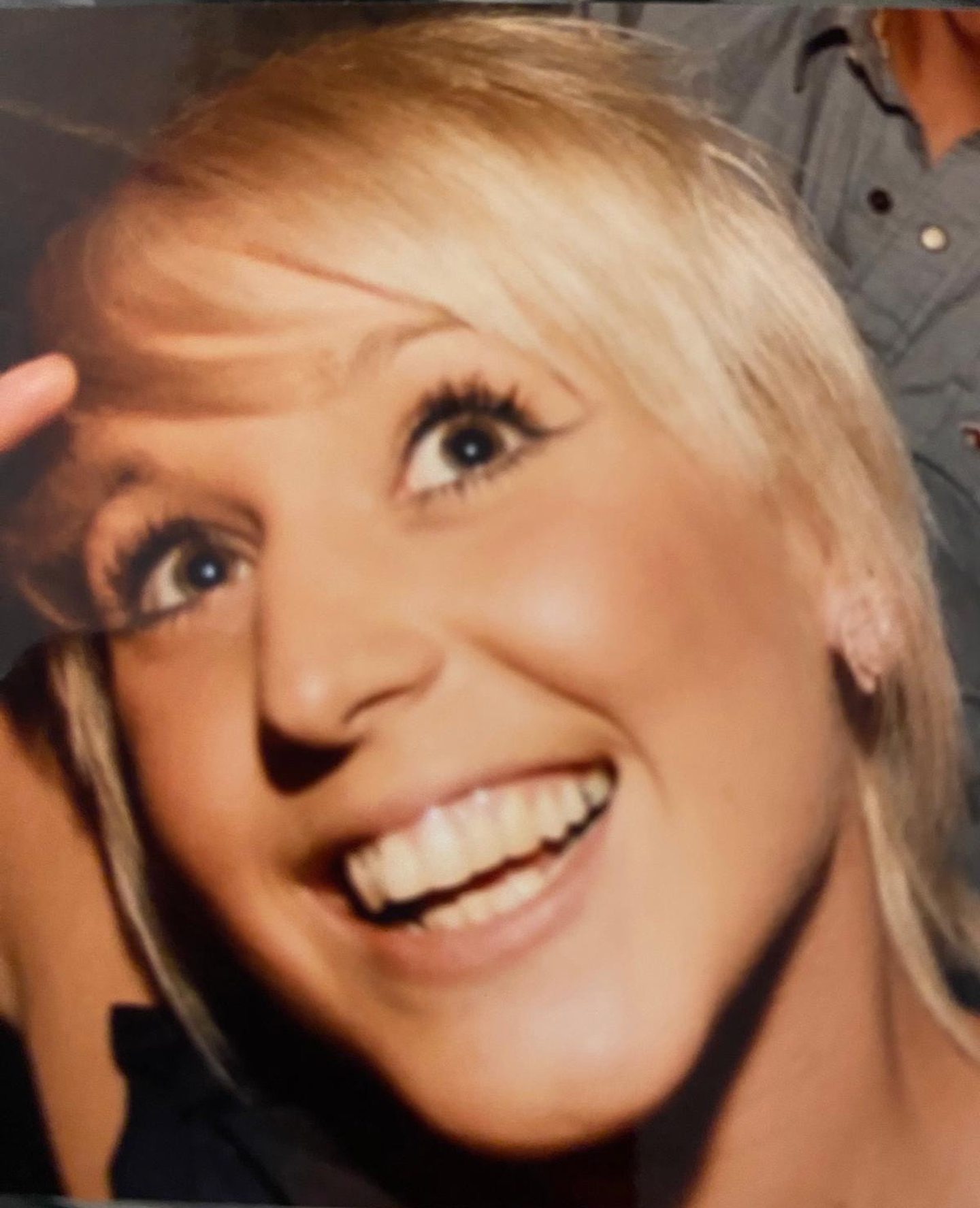 Tribute to 36-year-old Elgin mother-of-three Hollie Porter
