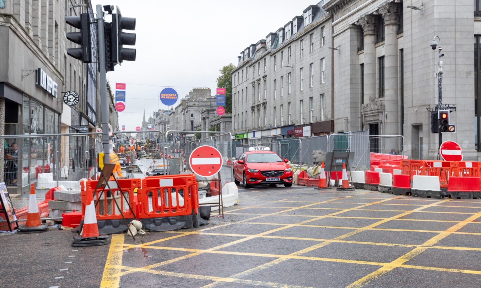 Images reveal cars on reopened stretch of Union Street roadworks