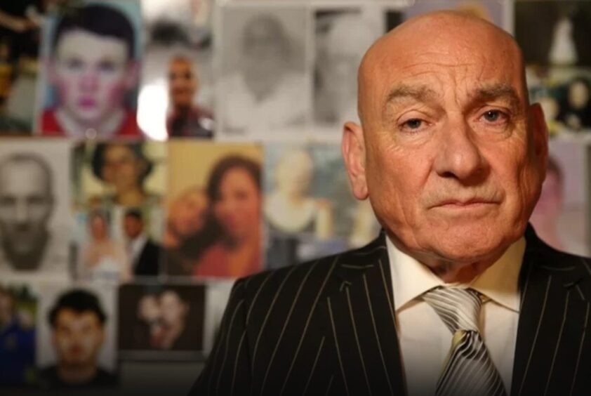 Review: David Swindle murder detective enthrals Aberdeen crowd