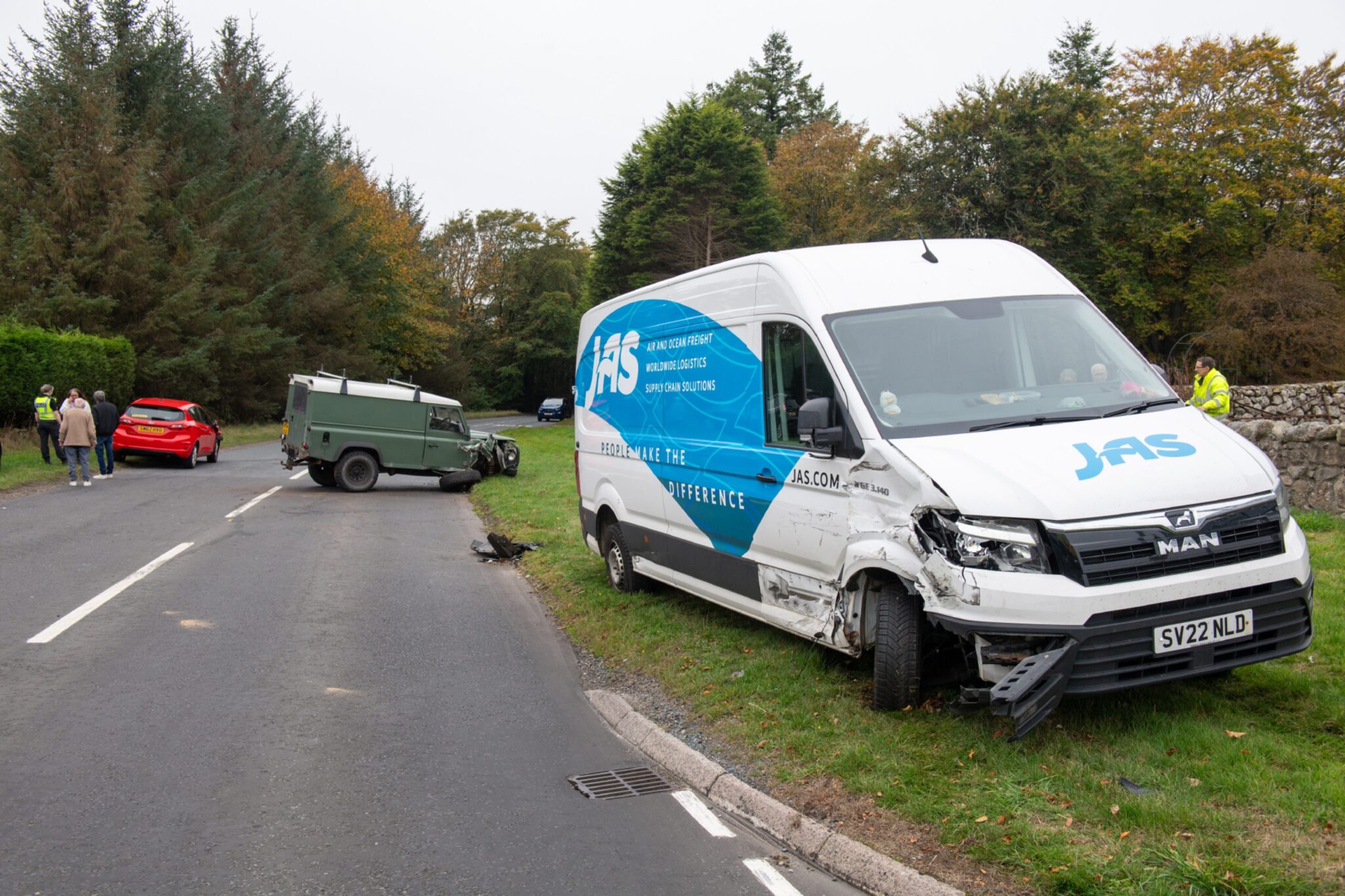 Police called to three-vehicle crash outside Dyce garden centre