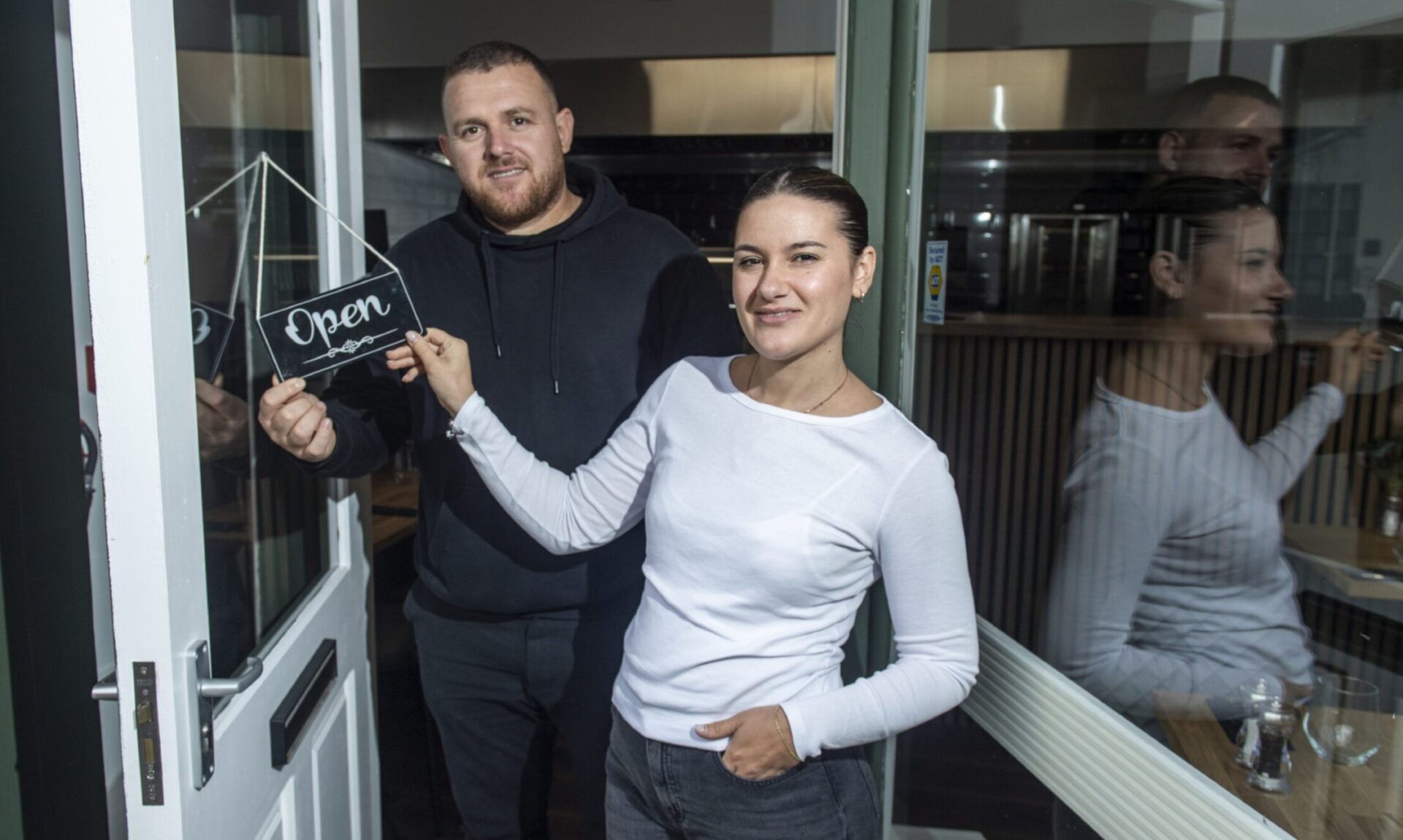 Greek Gyros: Paying IV30 delivery fees hasn't stopped Elgin couple