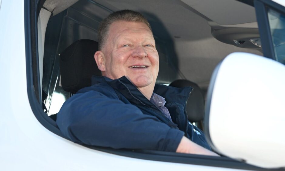 Exclusive: Rainbow City Taxis finalises ComCab Aberdeen buyout