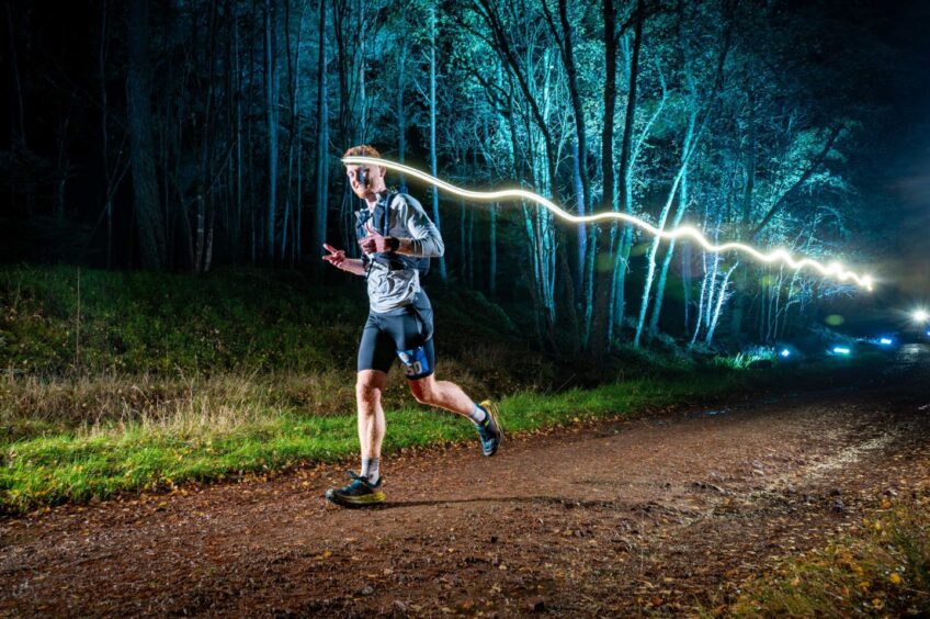 Illuminator night run draws crowds to Aboyne event