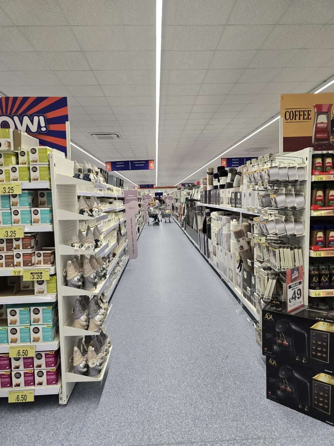B&M Lang Stracht Aberdeen opens to positive reviews from locals
