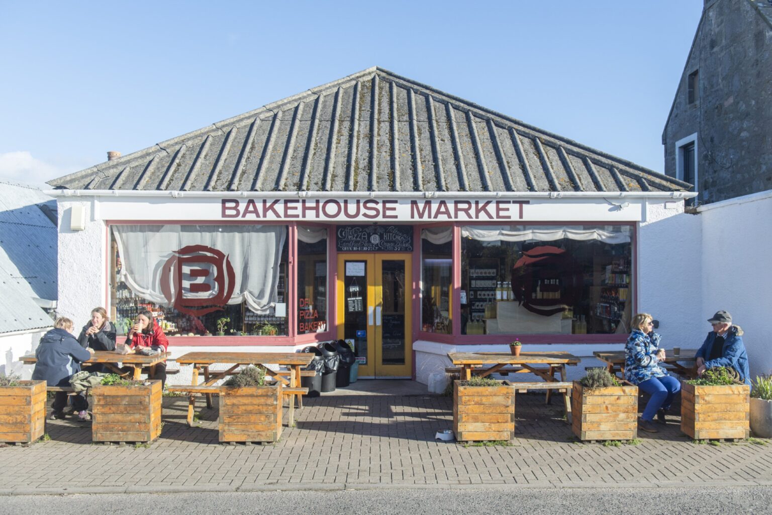 Bakehouse Market: From dishwashers to owners for sisters