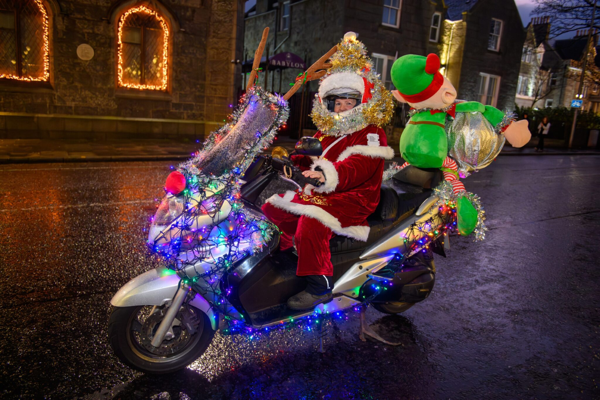 Gallery: Charlie House Santa Run 2025 Aberdeen