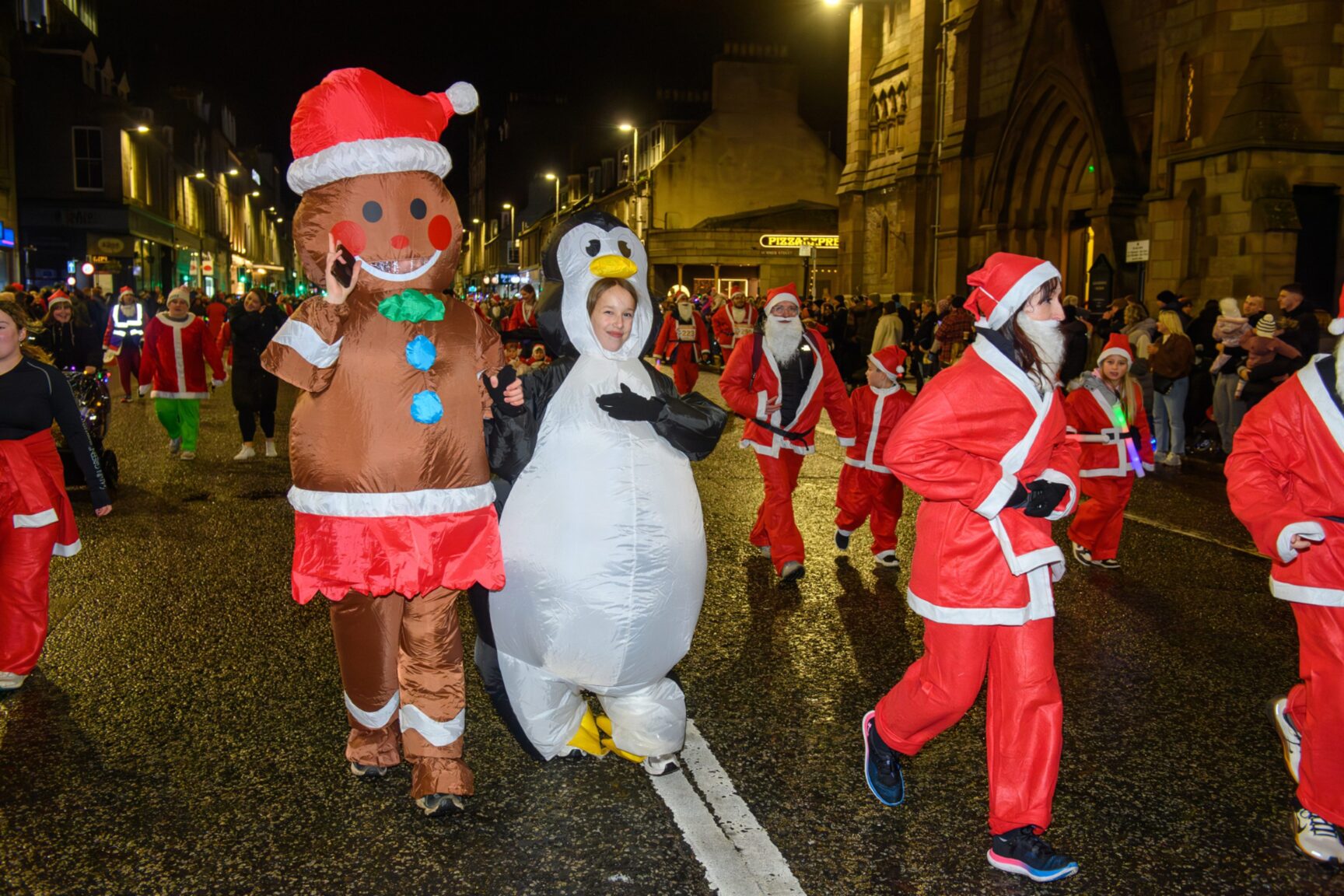 Gallery: Charlie House Santa Run 2025 Aberdeen