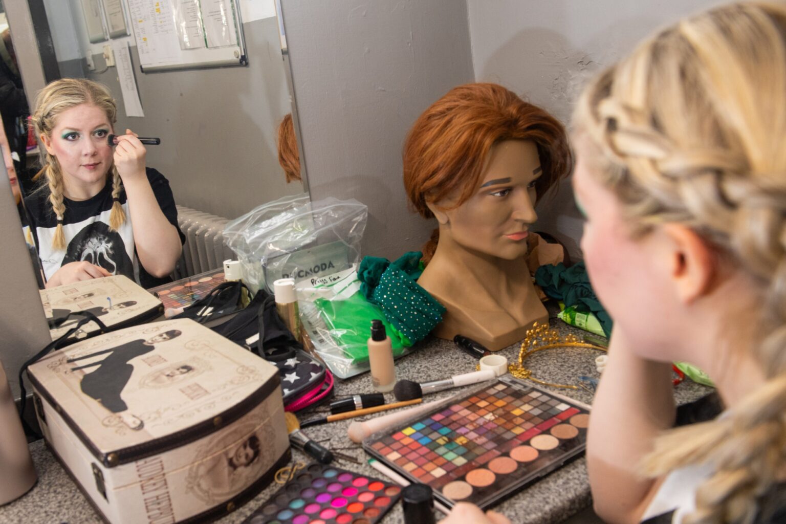 Best pictures as Aberdeen Art Centre welcomes Shrek the Musical - Press ...