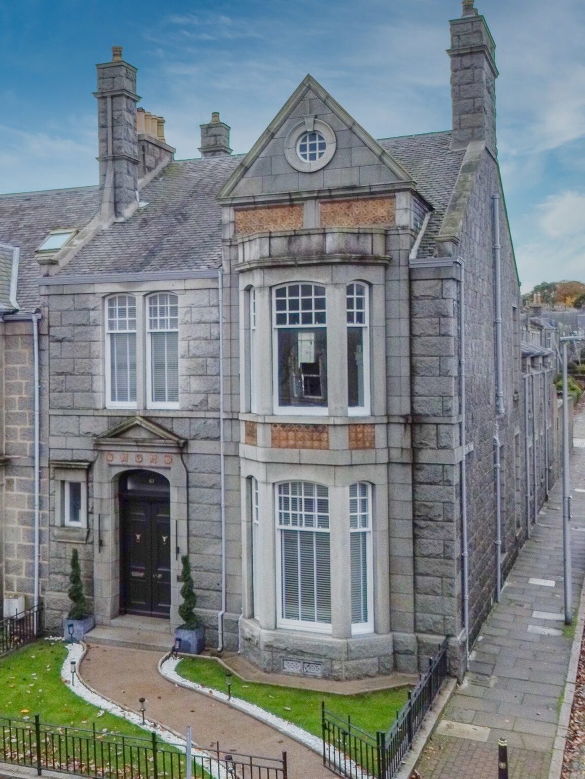 Oil and gas worker Daryl and his wife transform Aberdeen home