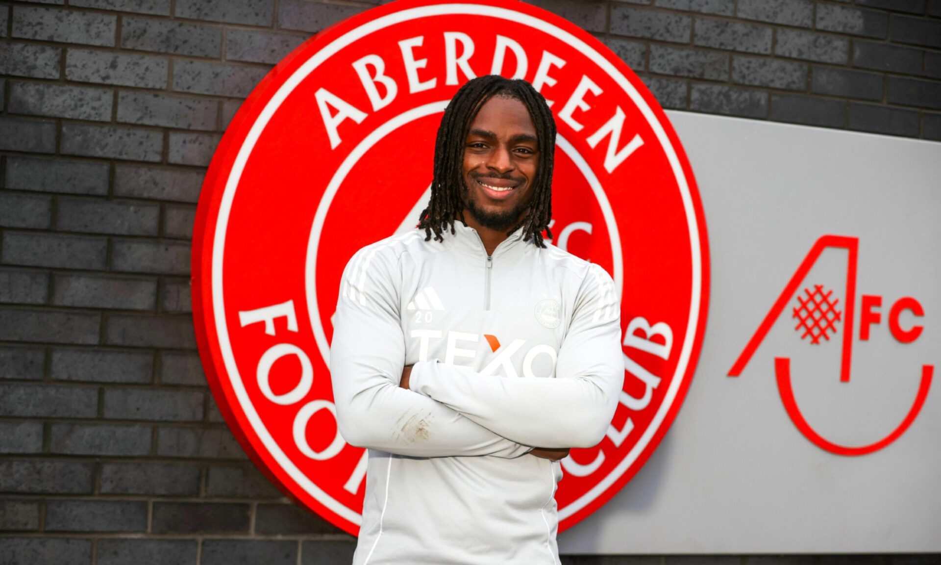 New Aberdeen striker Toyosi Olusanya vows to repay Stephen Robinson's ...