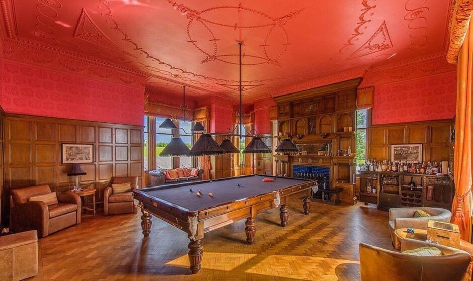 Unique Aberdeenshire mansion to go to auction for £900k