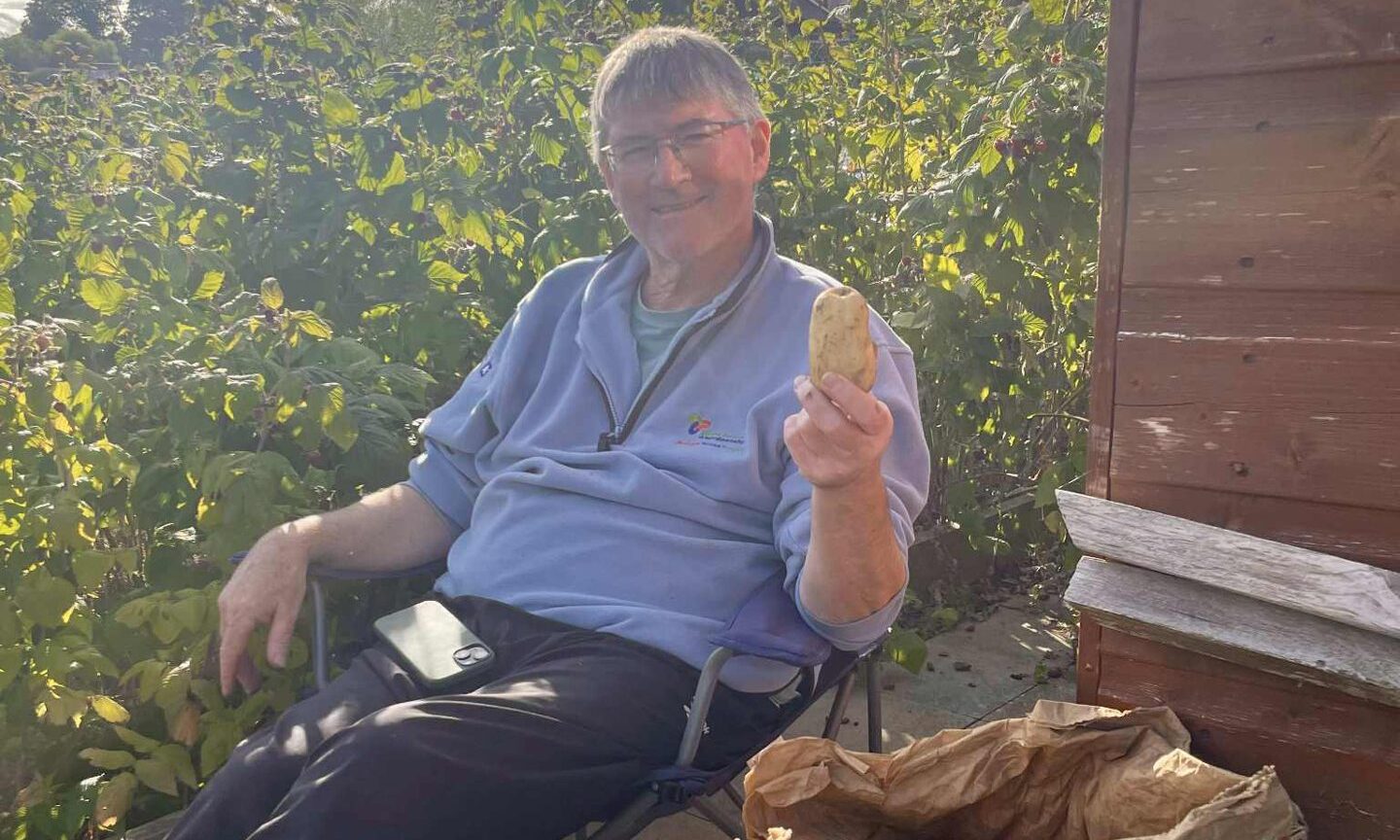 Nurse braved snow to care for Banff dad in his final hours