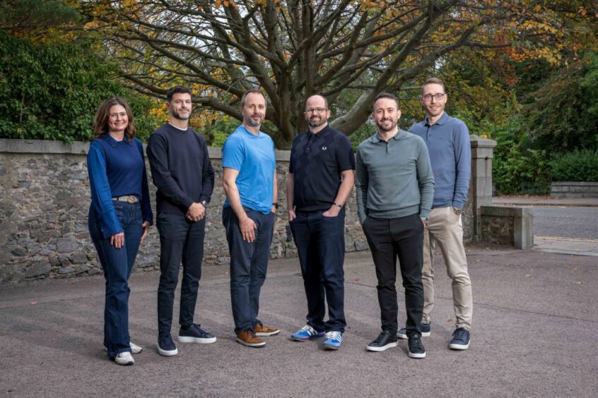 finance salary guide