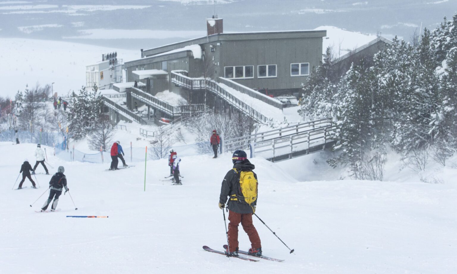 1,500 brave wintry roads to ski at Cairngorm Mountain Resort