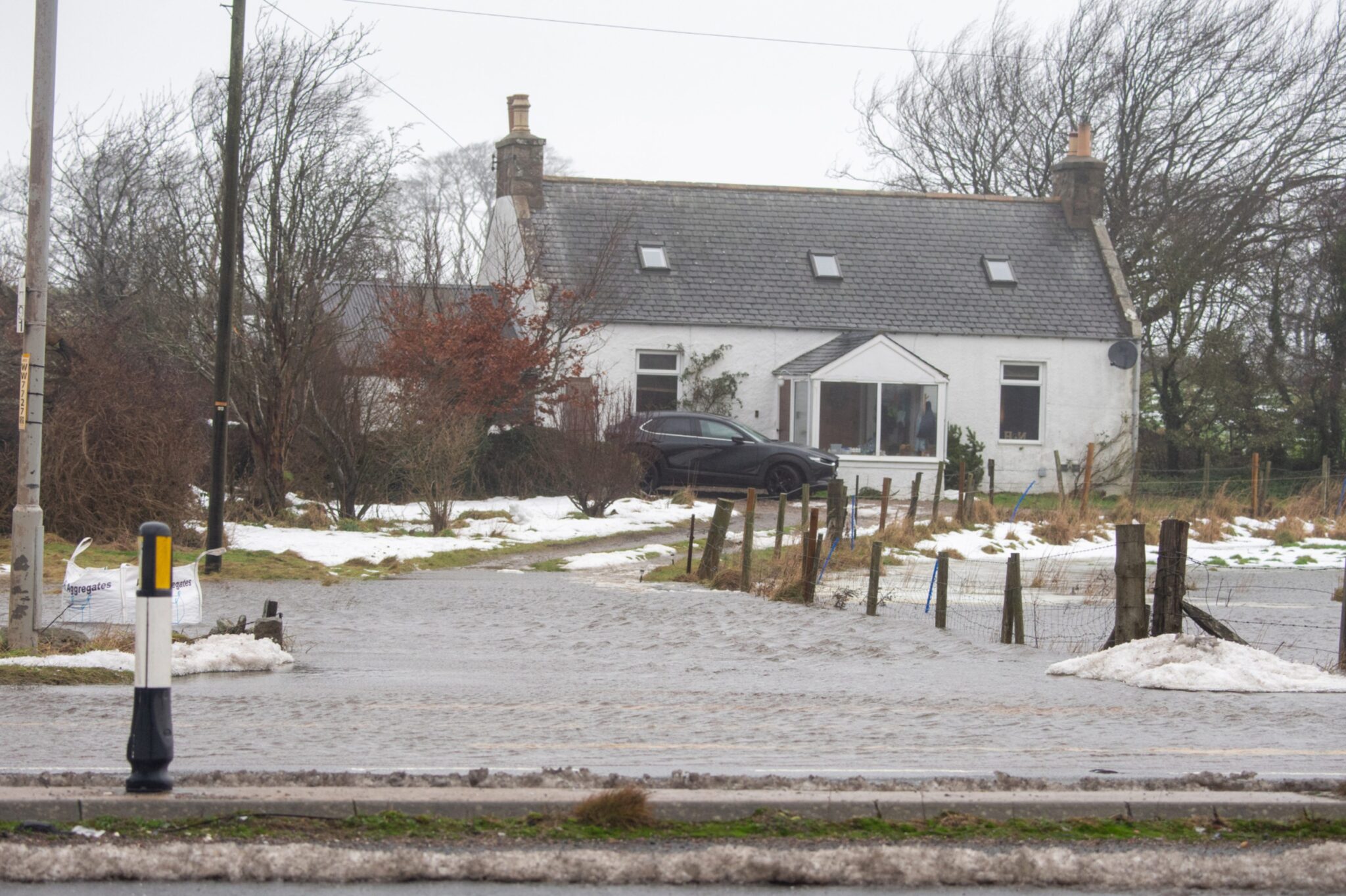 Flooding on A92 near Portlethen as snow quickly melts