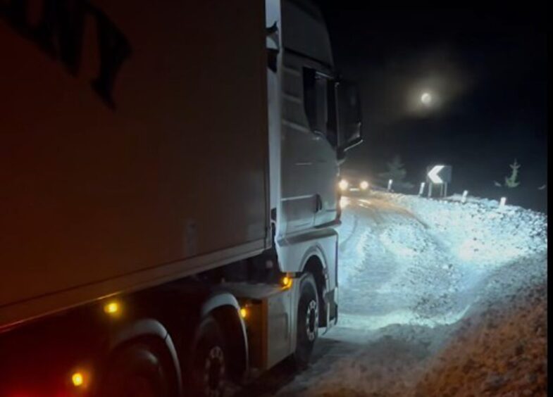 Berriedale Braes snow rescue thanks to lorry drivers in Caithness