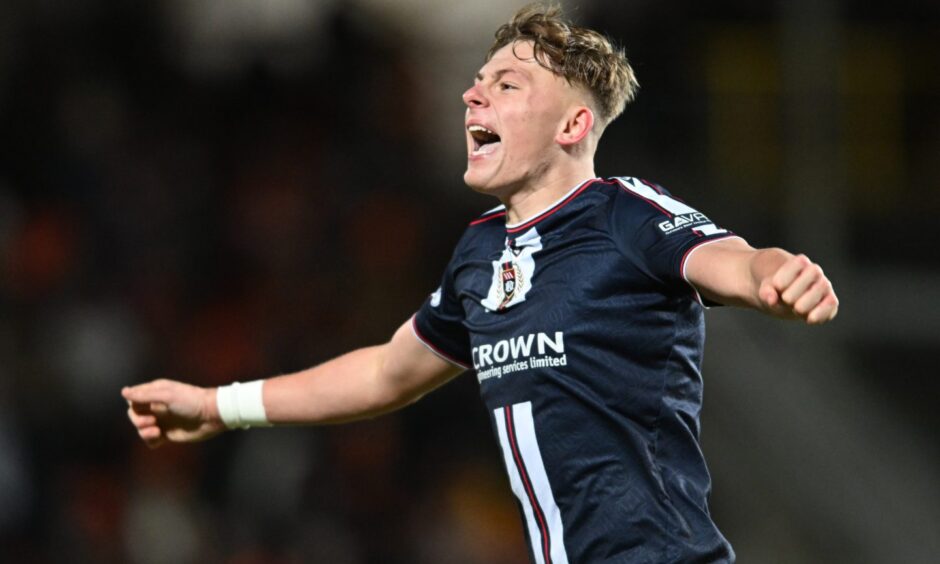 Portsmouth have bid rejected for Aberdeen transfer target