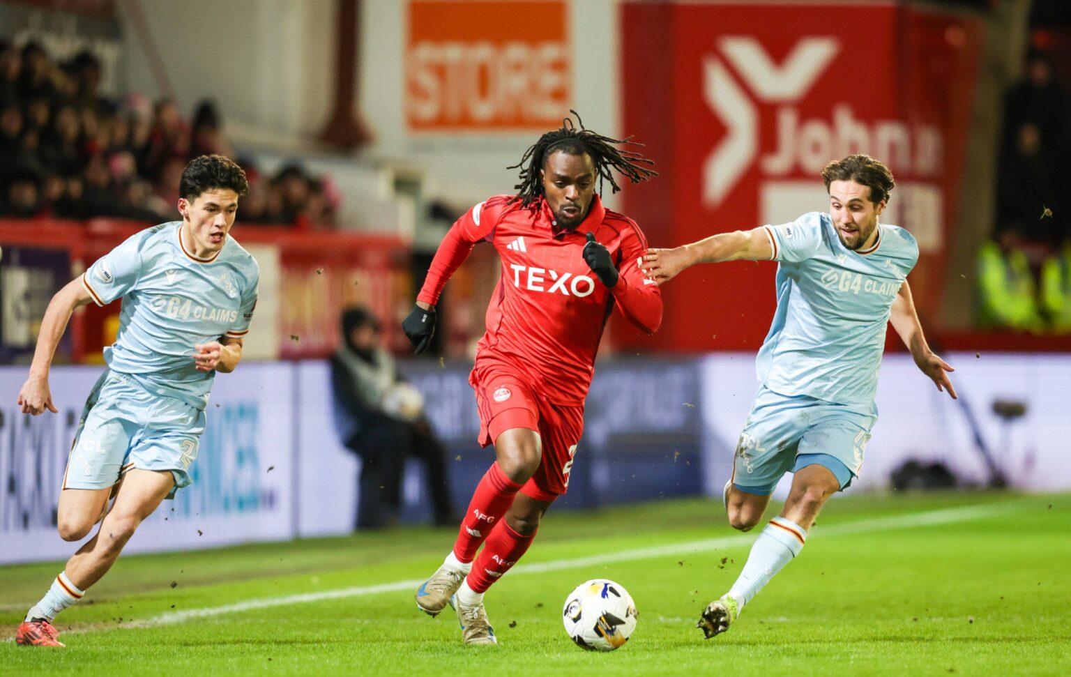Joe Harper: Toyosi Olusanya epitomises to expect from Aberdeen
